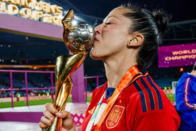 Jennifer Hermoso, estrella de Tigres de la Liga MX Femenil, galardonada ...