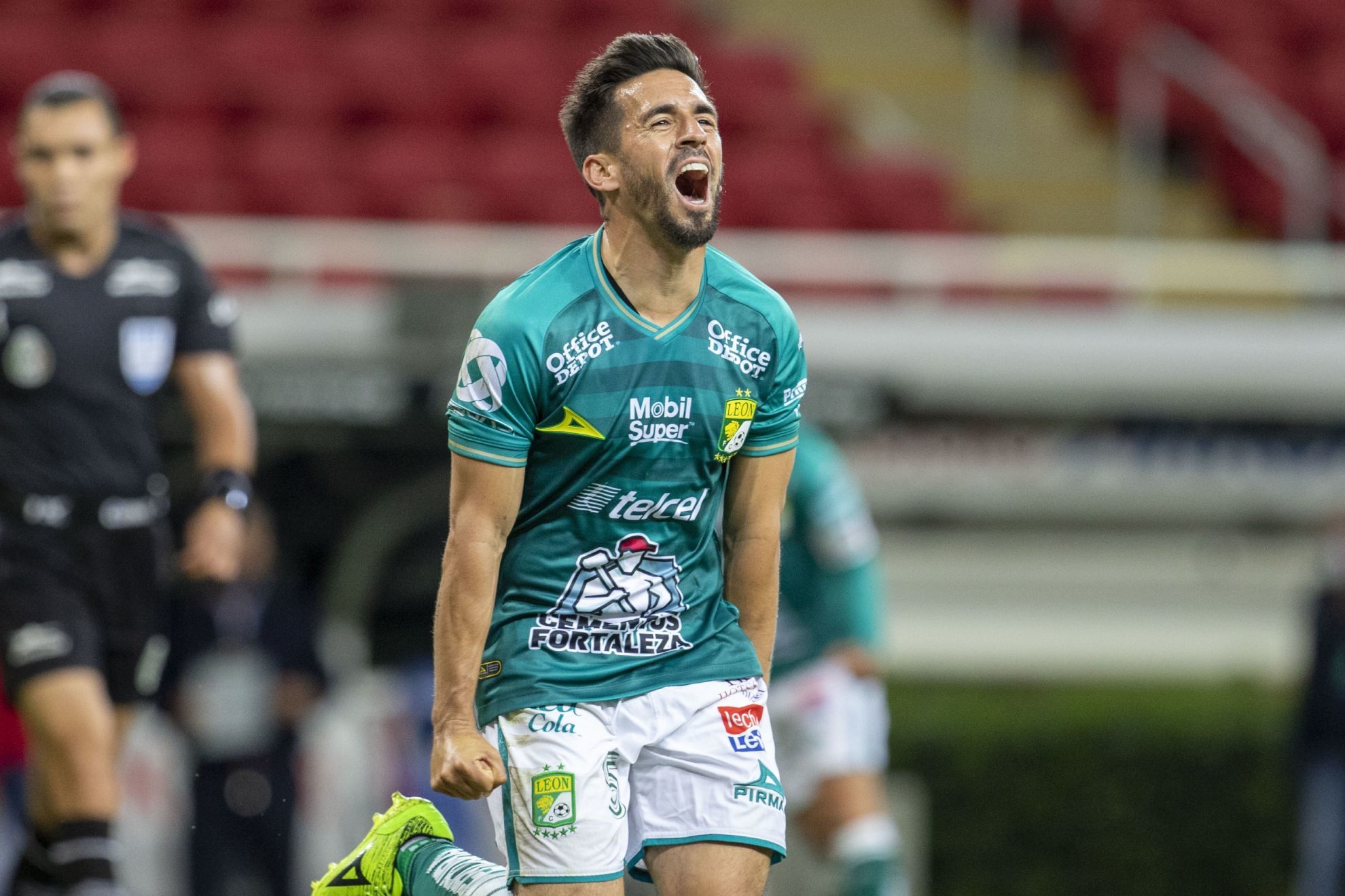 Liga MX 2024: Fernando Navarro anuncia su retiro con emotivo mensaje | MARCA México