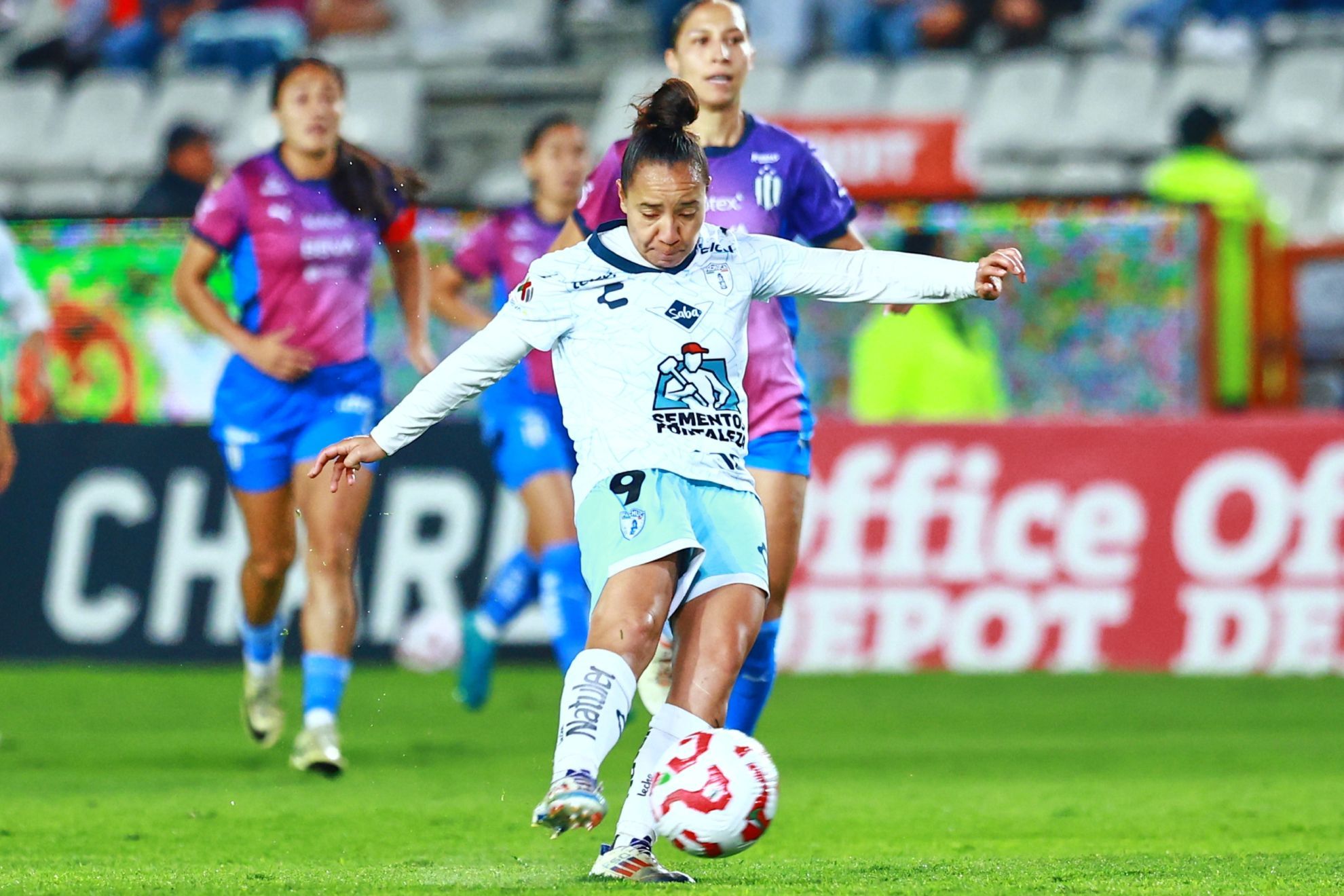 Charlyn Corral en la cima de las delanteras a nivel mundial | MARCA México