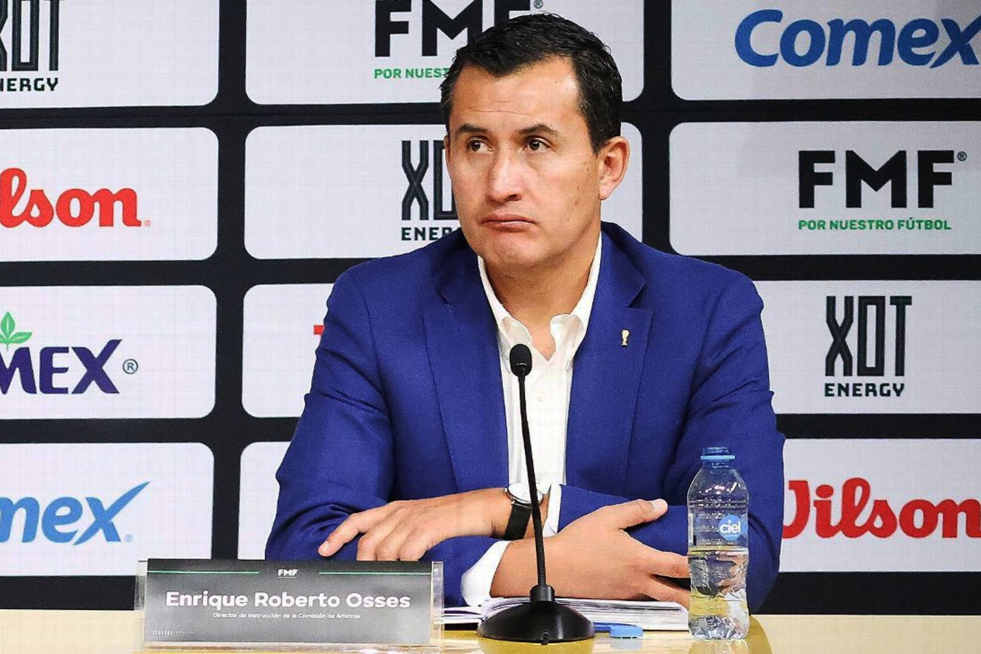 Liga MX 2025: ¿Aplicó un Anselmi? El polémico Enrique Osses se va de la Comisión de Árbitros ...