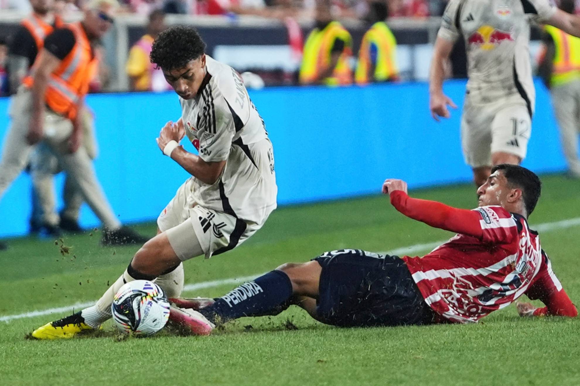 Resultado de Chivas vs New York RB: cronología y mejores momentos del ...